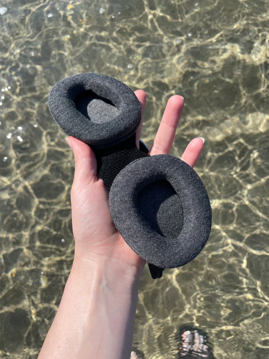 The LashHugger™ – LashHuggers